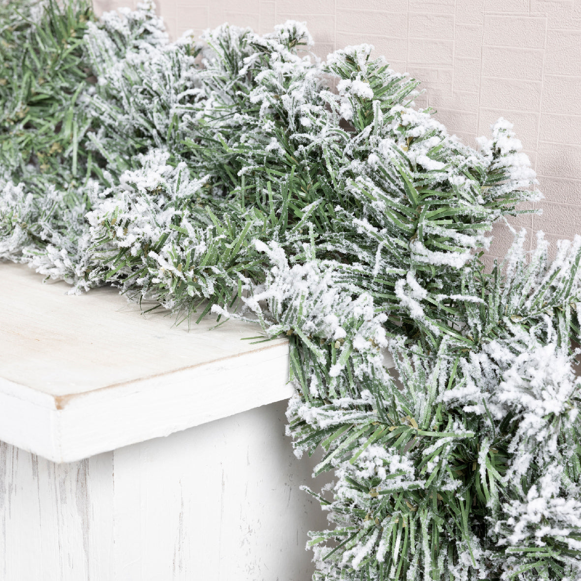 Snowy Imperial Christmas Garland - 20(D) x 270cm – Southwood Christmas Shop