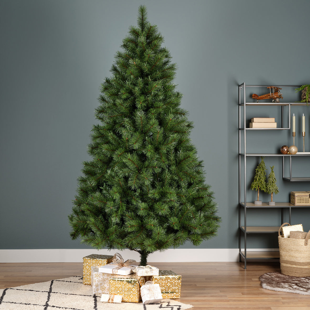 Everlands Ontario Pine Artificial Christmas Tree – Southwood Christmas Shop