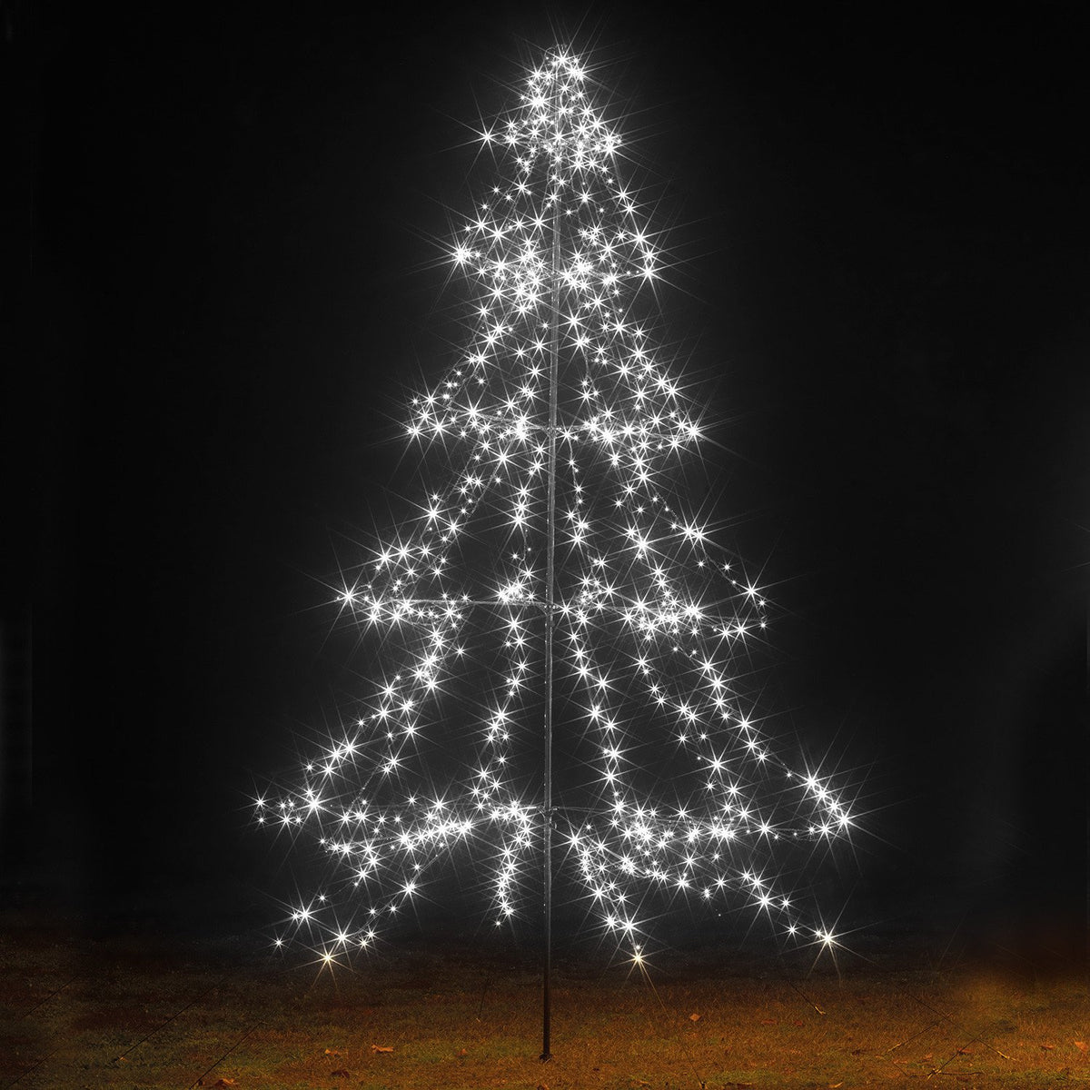 Kaemingk - 3m LED Light Up Outdoor Christmas Tree - 600 LEDs ...