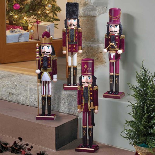 Three Kings Burgundy & Gold Brigadier XL Nutcracker - 50cm – Southwood ...