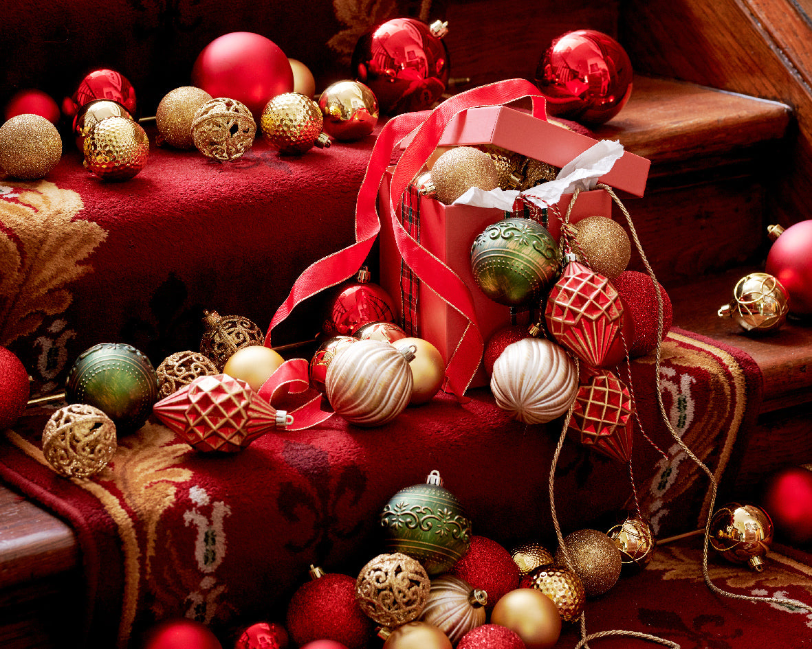 Golden Shatterproof Antique Paint Mix Baubles- Box of 9 – Southwood ...