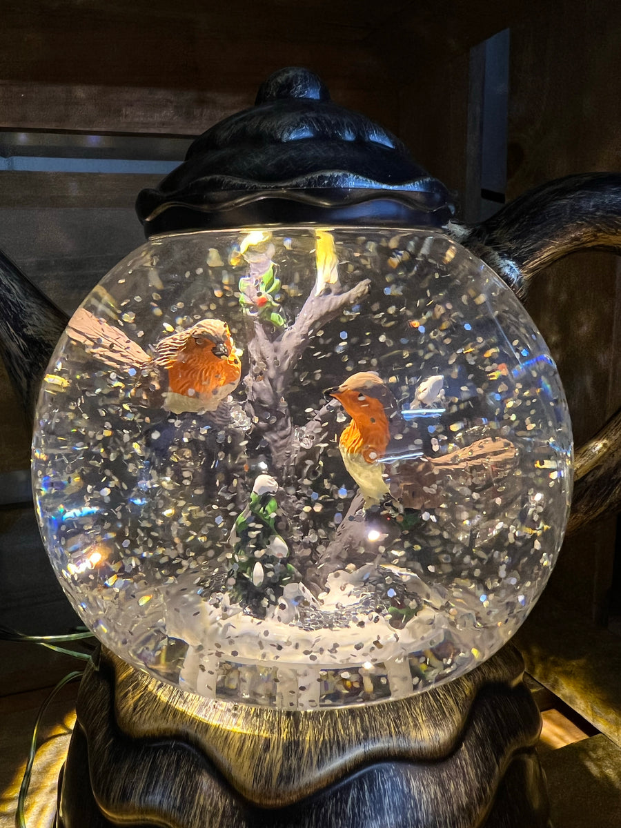Teapot LED Glitter Water Spinner with Robin Scene – Southwood Christmas ...